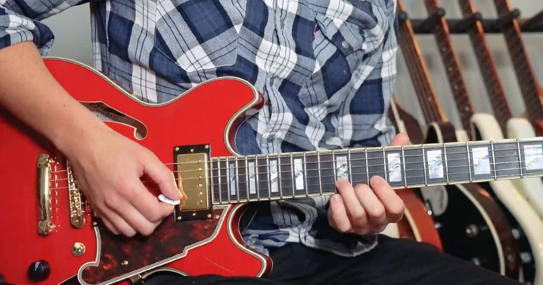 Pentatonic Mastery: A Minor & E Minor